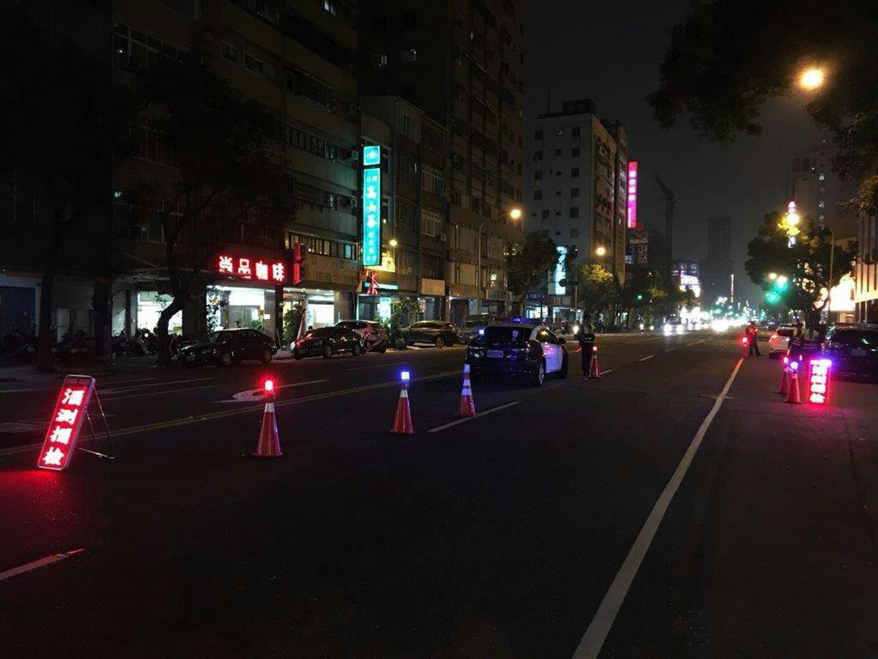Roadside checkpoint - Focus Taiwan
