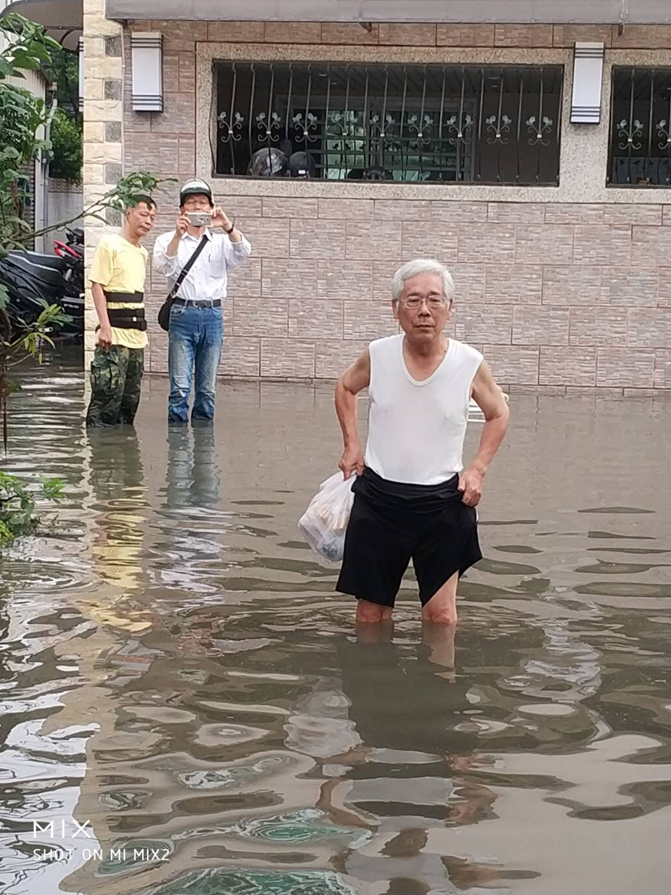 Knee-high flood - Focus Taiwan