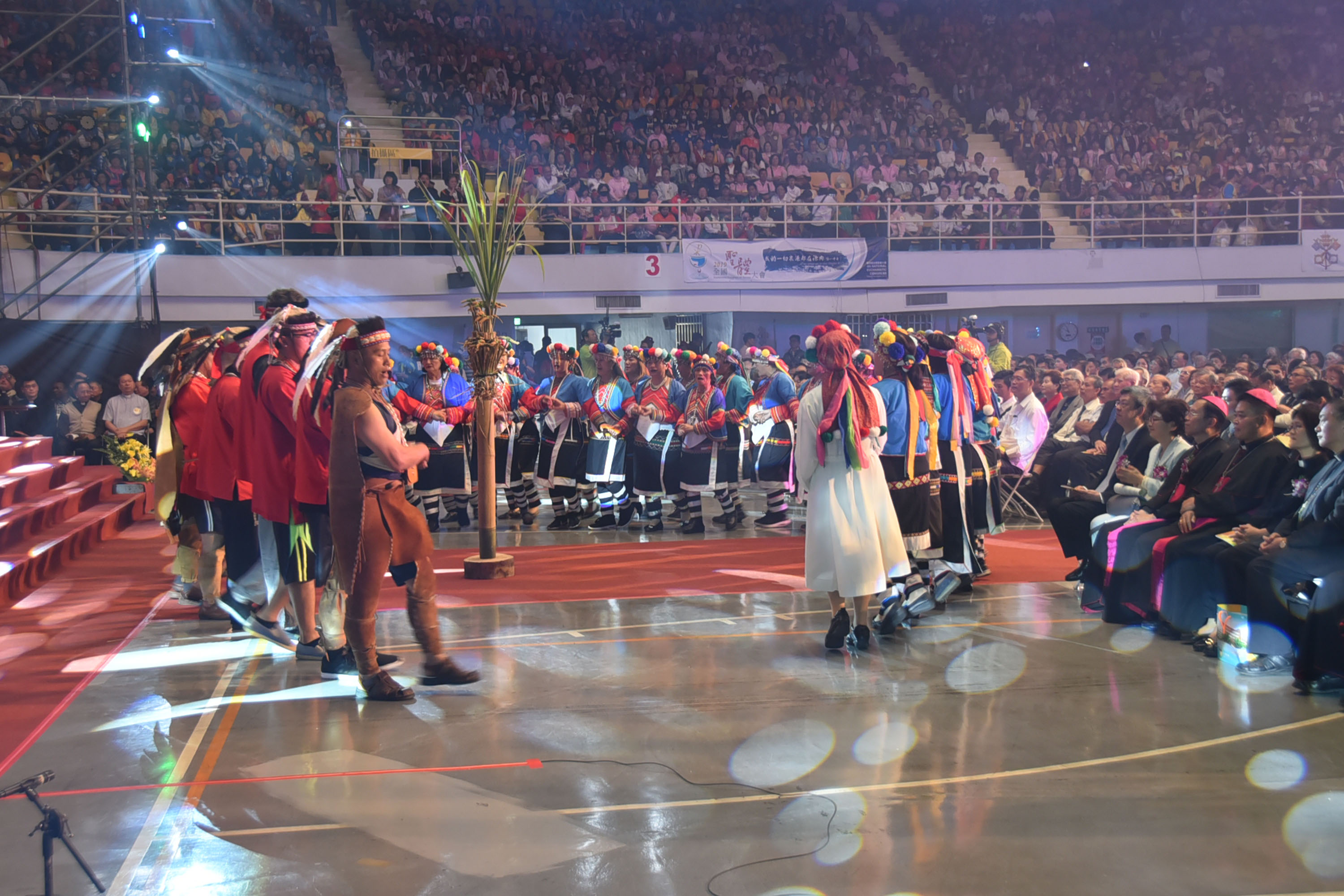 Traditional Tsou dance - Focus Taiwan
