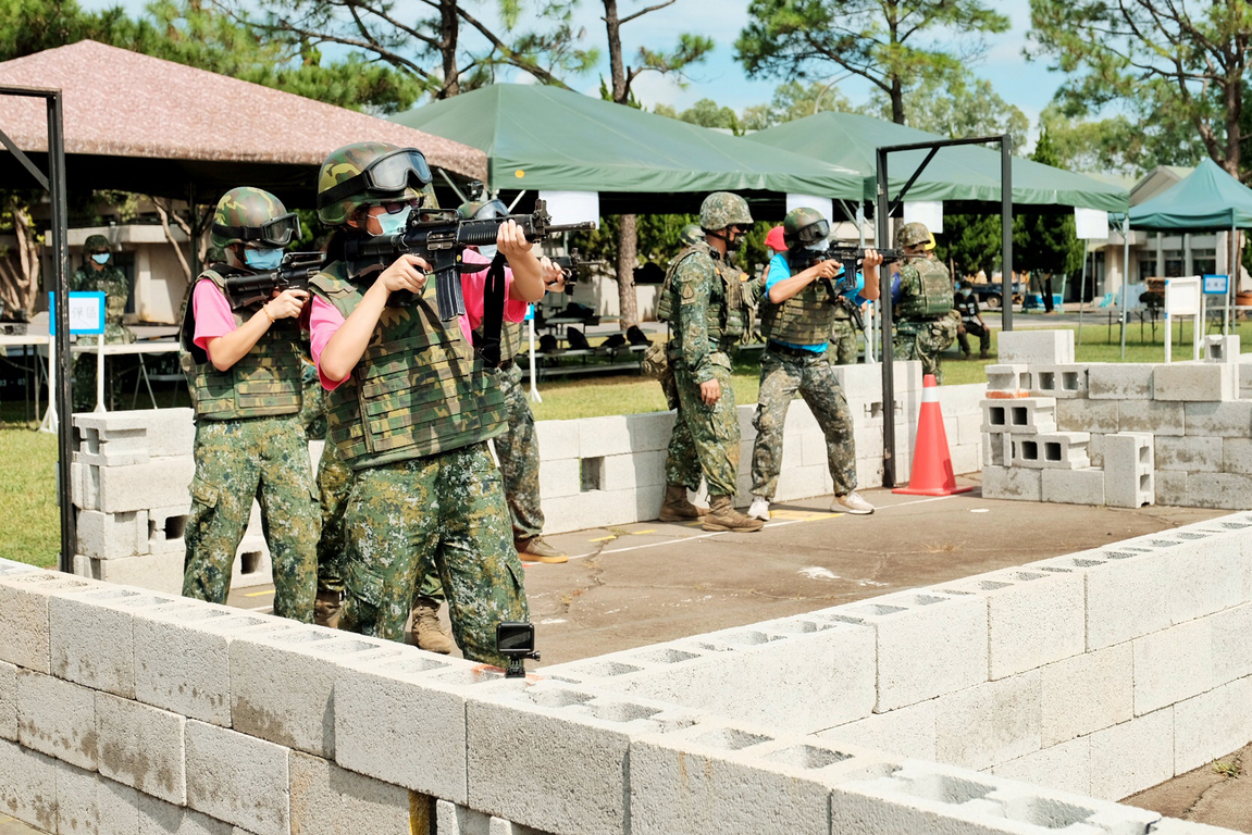 Army summer camp - Focus Taiwan
