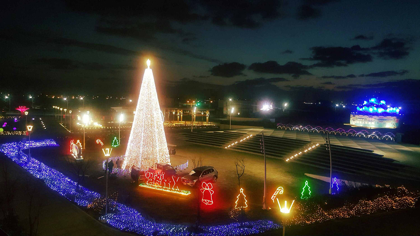 Lighting up Christmas - Focus Taiwan