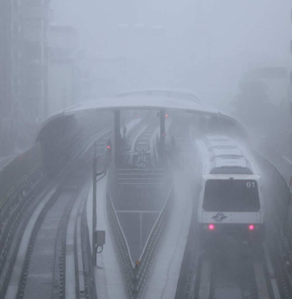 Train runs in the rain - Focus Taiwan
