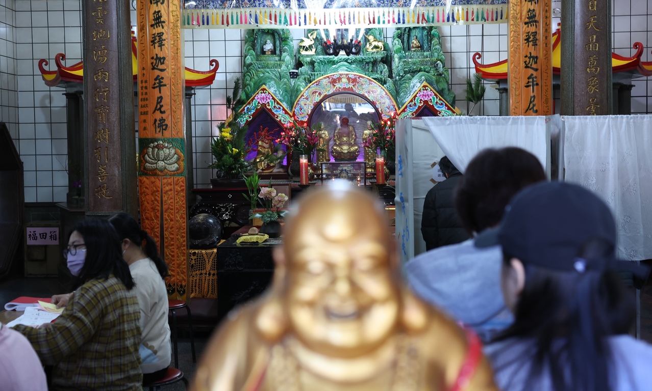 Temple booth - Focus Taiwan