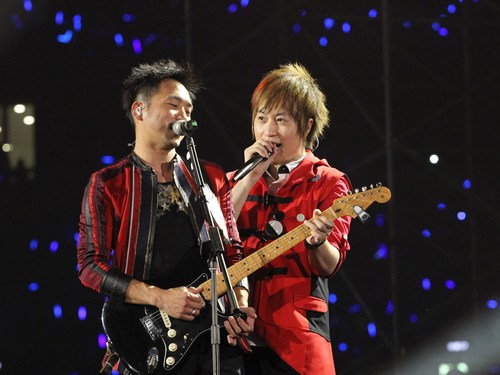 Taiwanese band Mayday attracts 100,000 fans to Beijing concert - Focus ...