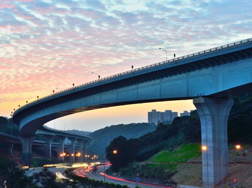 Taiwan's freeway viaduct project wins global design award - Focus Taiwan