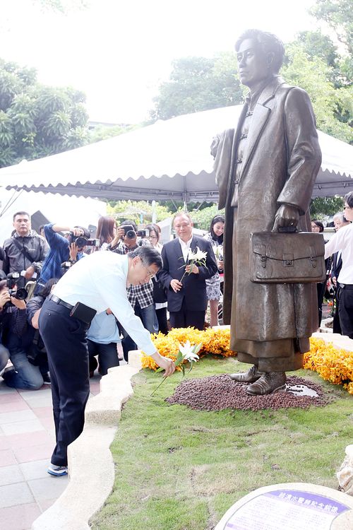 Taipei mayor vows to follow spirit of Chiang Wei-shui - Focus Taiwan