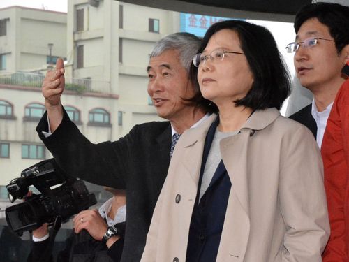 Tsai vows to extend MRT system to Keelung with tram line - Focus Taiwan