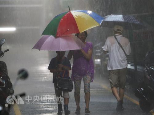 Heavy rain warning issued for 10 cities, counties in Taiwan - Focus Taiwan