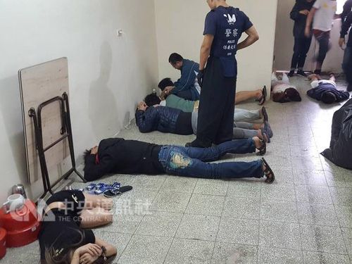 Police arrests suspects for defrauding Chinese in telecom scam - Focus ...