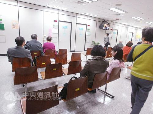 NHIA hoping to limit outpatient visits to large hospitals - Focus Taiwan