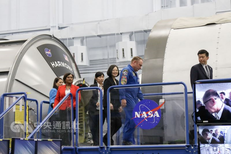 Tsai tours NASA, 1st visit by Taiwanese president - Focus Taiwan