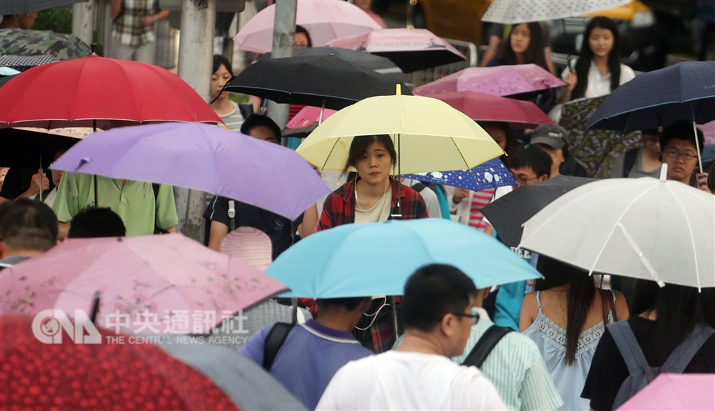 Northern, eastern Taiwan warned of heavy rain - Focus Taiwan