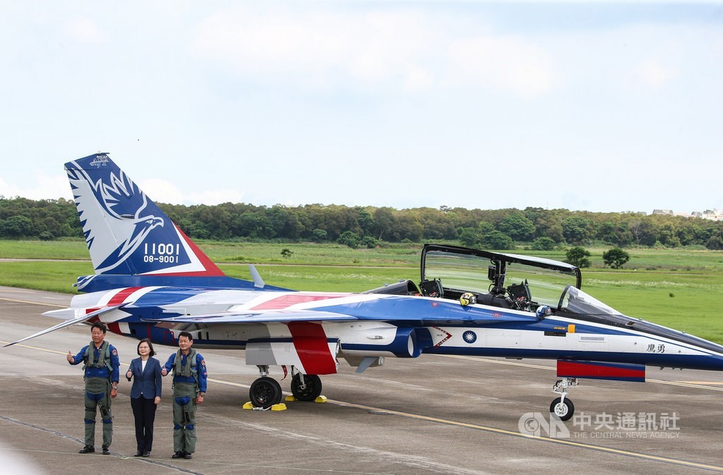 AJT trainer jet is new design not upgraded IDF: test pilots - Focus Taiwan