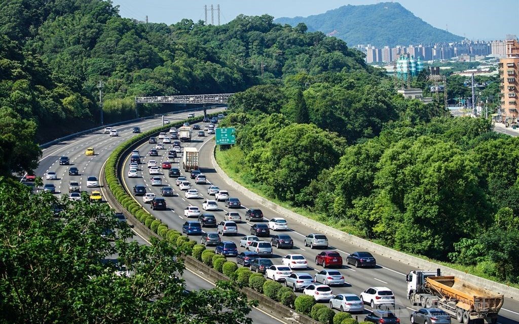 Freeway control measures announced for Double Ten holiday - Focus Taiwan