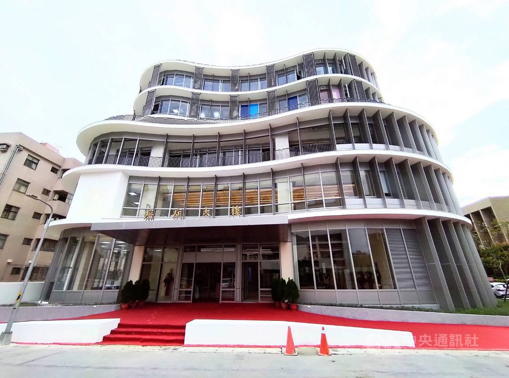 TMU Hospital marks completion of cancer center - Focus Taiwan