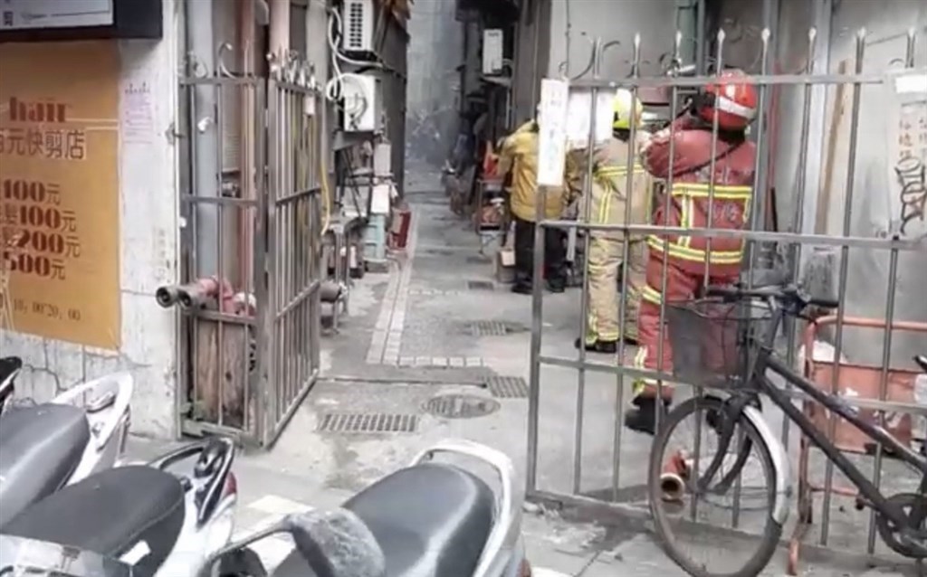 Taipei firefighters rescue 28 people from burning residential building ...