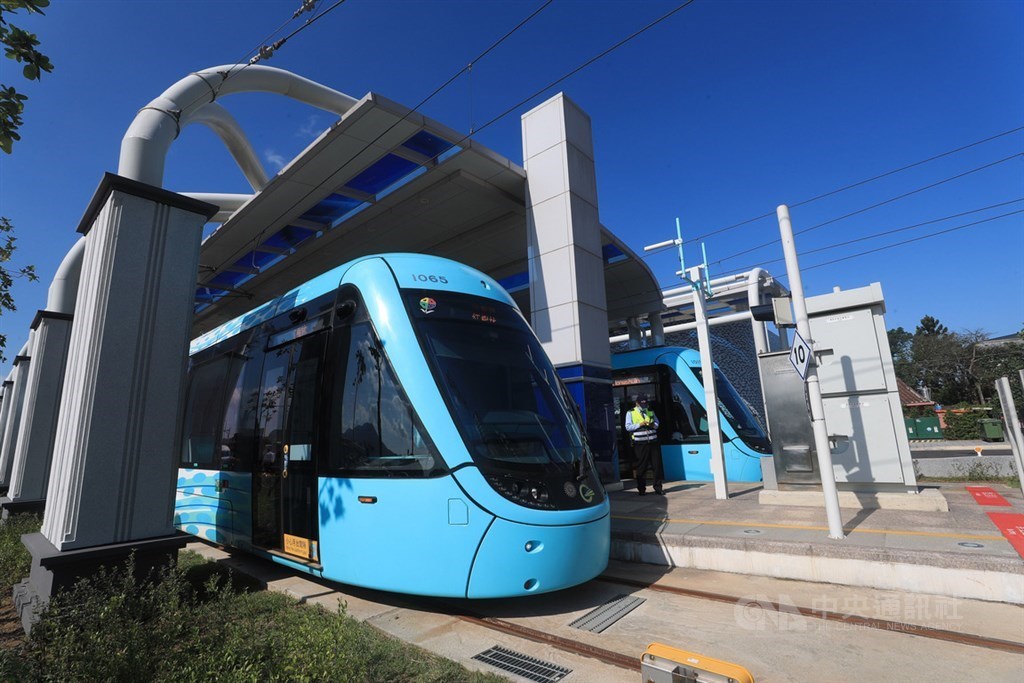 New Tamsui light rail line to Fisherman's Wharf starts service - Focus ...