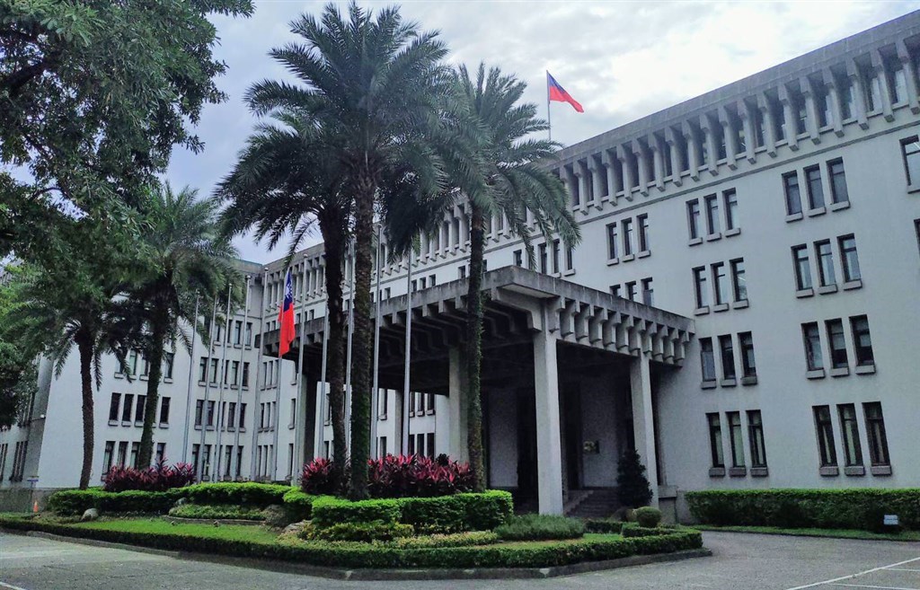 Staff member at Taiwan embassy in Guatemala contracts COVID-19 - Focus ...