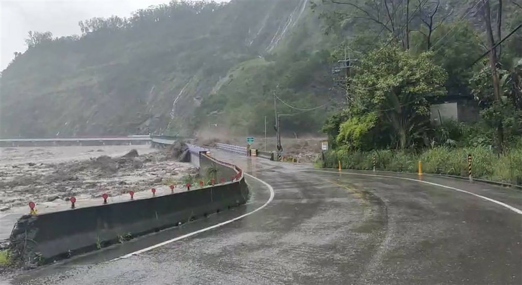 Roads, bridges closed in southern Taiwan due to flooding, landslides ...