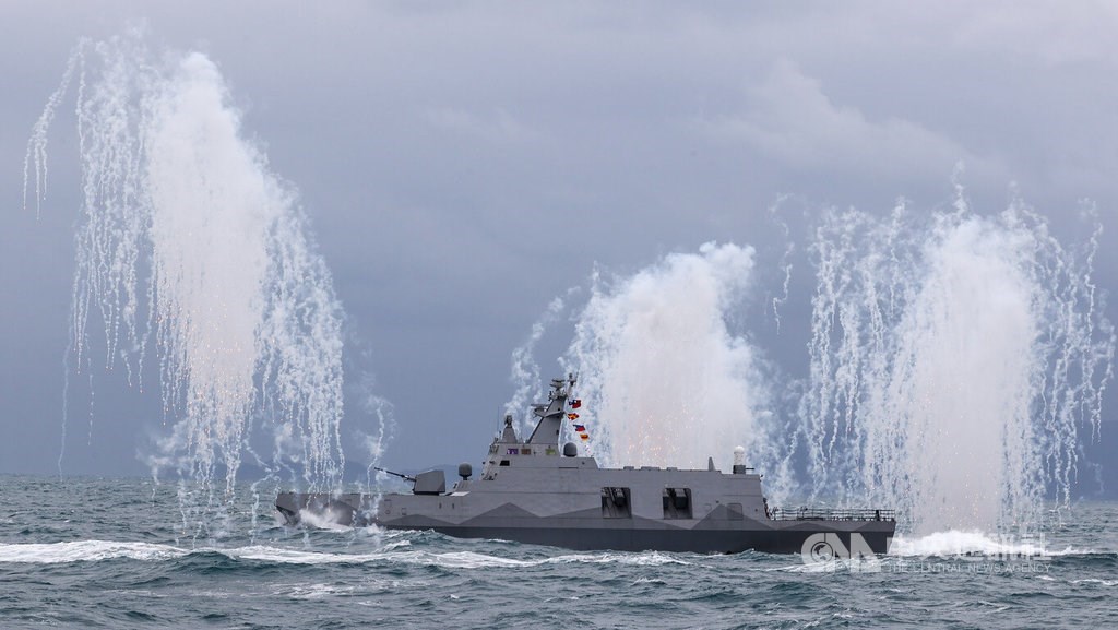 Navy displays military capabilities of new vessels - Focus Taiwan
