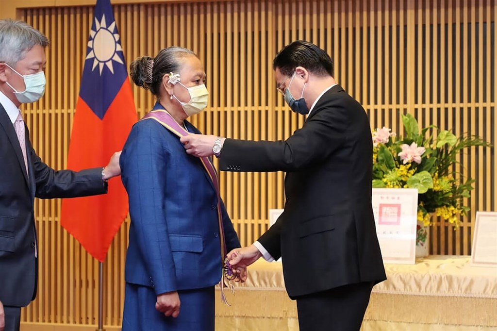 Taiwan awards outgoing Tuvalu ambassador medal for enhancing ties ...