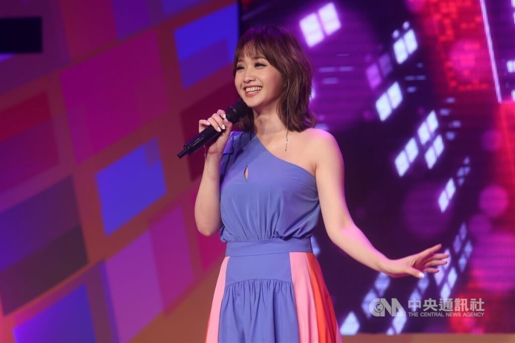 Taiwanese singer Miu Chu dies at 40 of breast cancer - Focus Taiwan