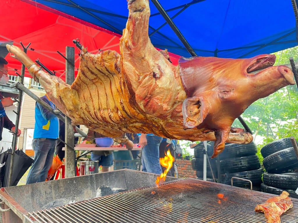 Orders for roast pigs from Nantou rebound in post-COVID Taiwan - Focus ...