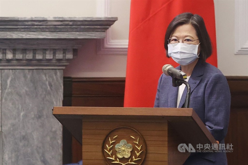 President affirms Taiwan's resolve on 64th anniversary of Kinmen ...