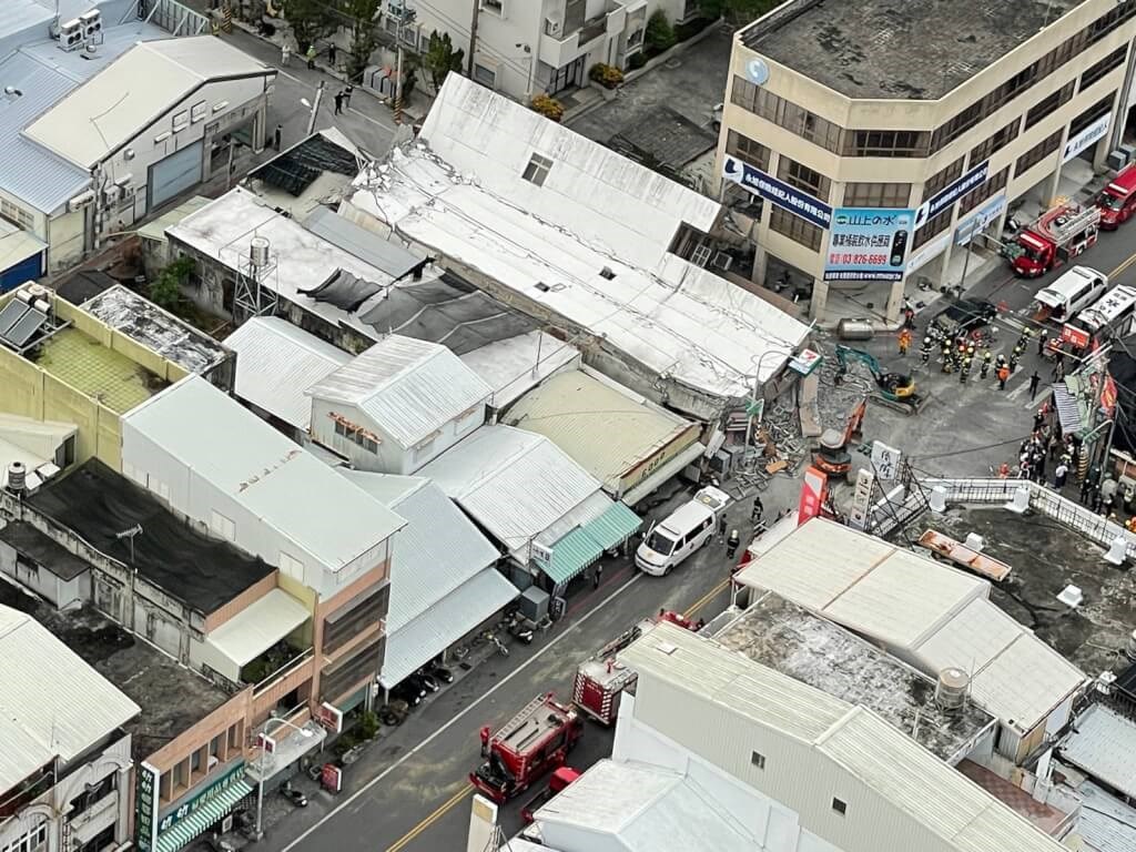 3 remain trapped in quake-triggered Hualien building collapse - Focus ...
