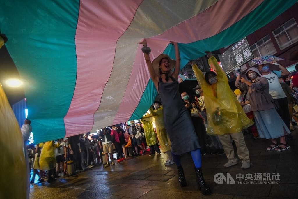 Around 3,000 people march in Taipei to support transgender community ...