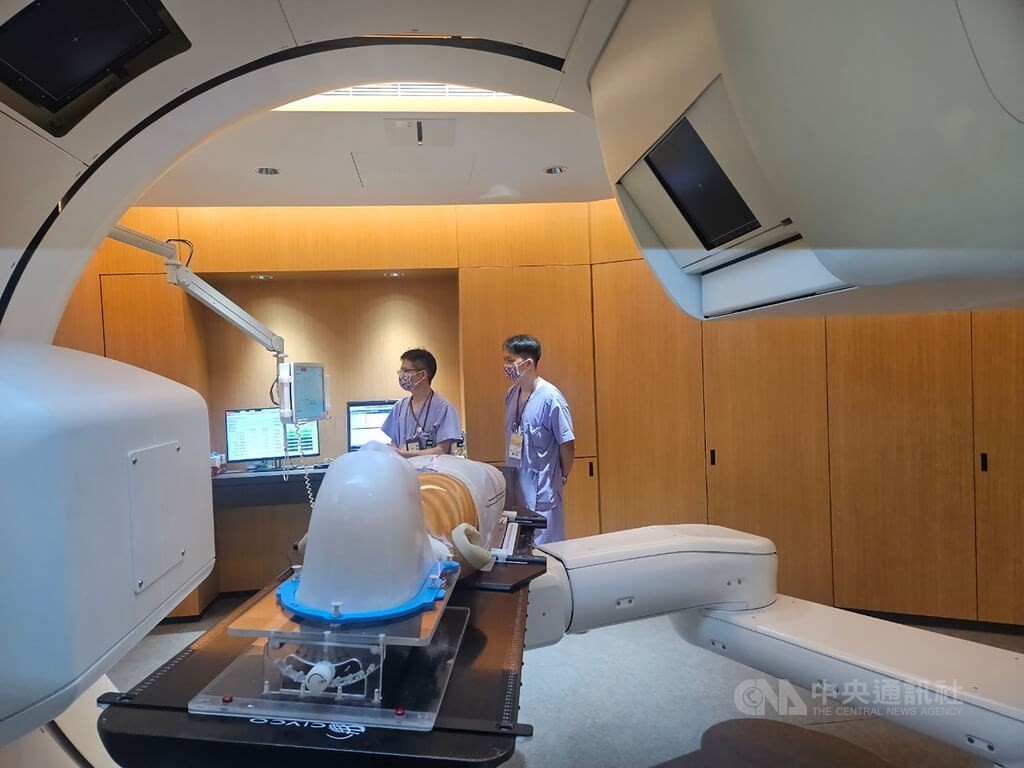 Taiwan inaugurates first heavy ion cancer therapy center - Focus Taiwan