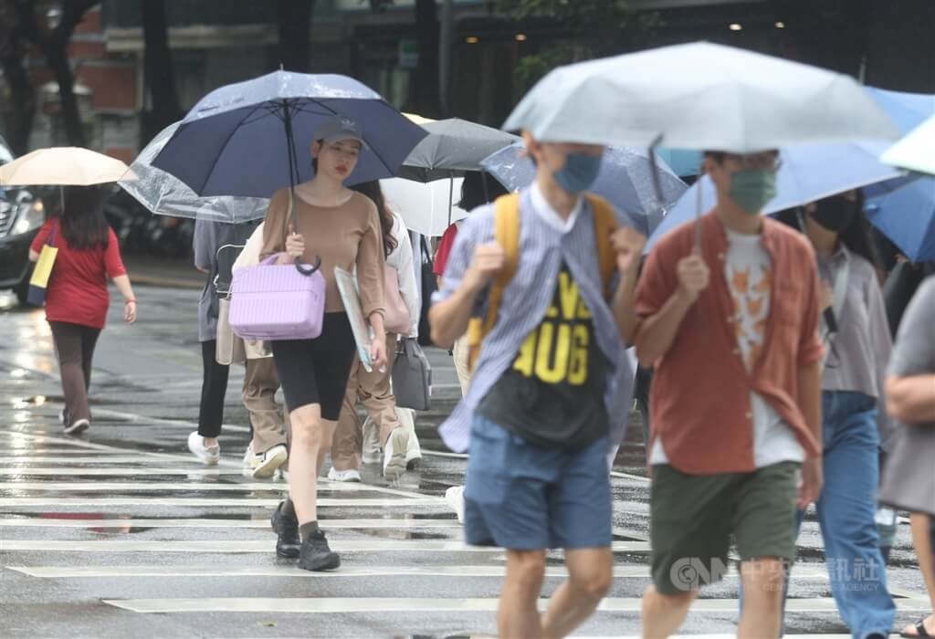 Rain to gradually ease as Tropical Storm Mawar moves away from Taiwan ...