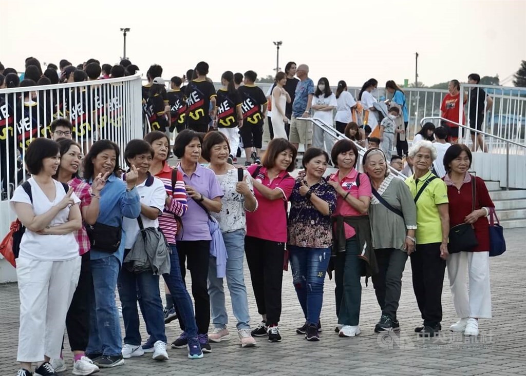 Taiwan ranks 31st, highest in East Asia, for people's happiness - Focus ...