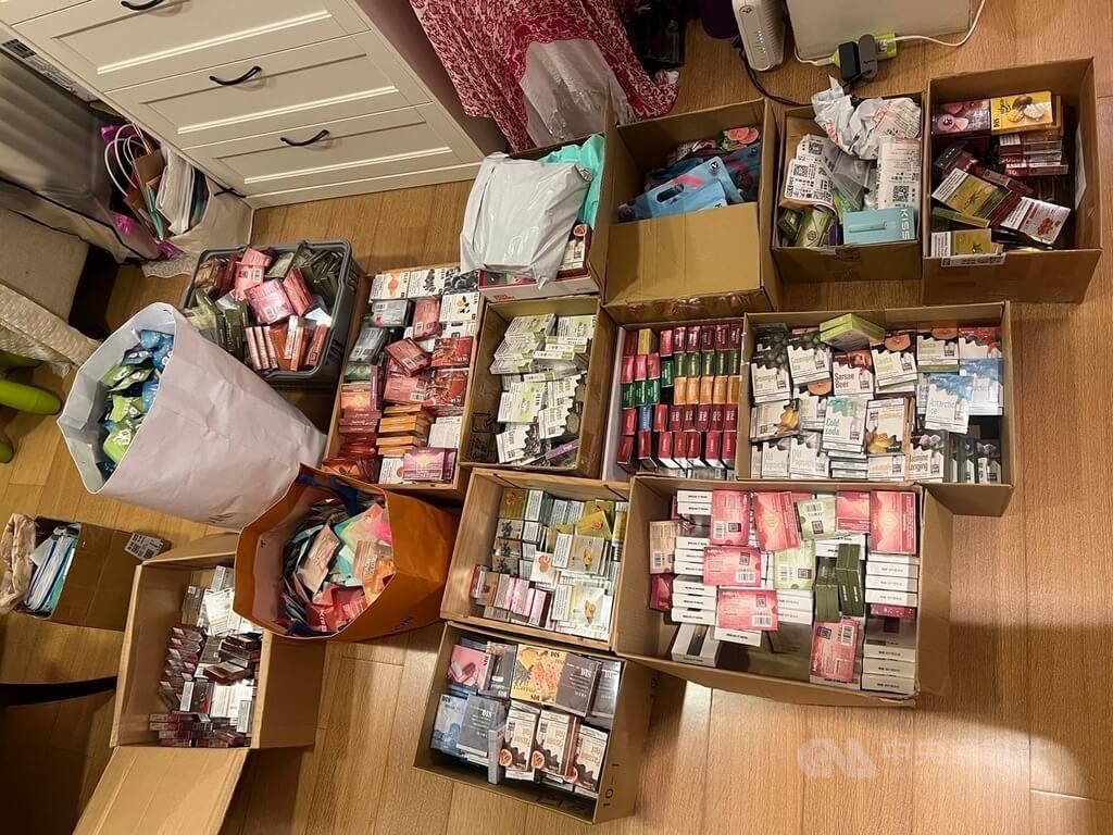 Sanchong police seize over 4,000 vape pods during drug bust - Focus Taiwan