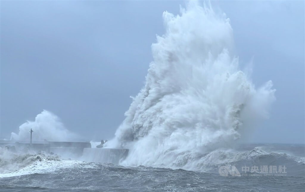 AI-powered national wave forecasting system to launch by 2026 - Focus ...
