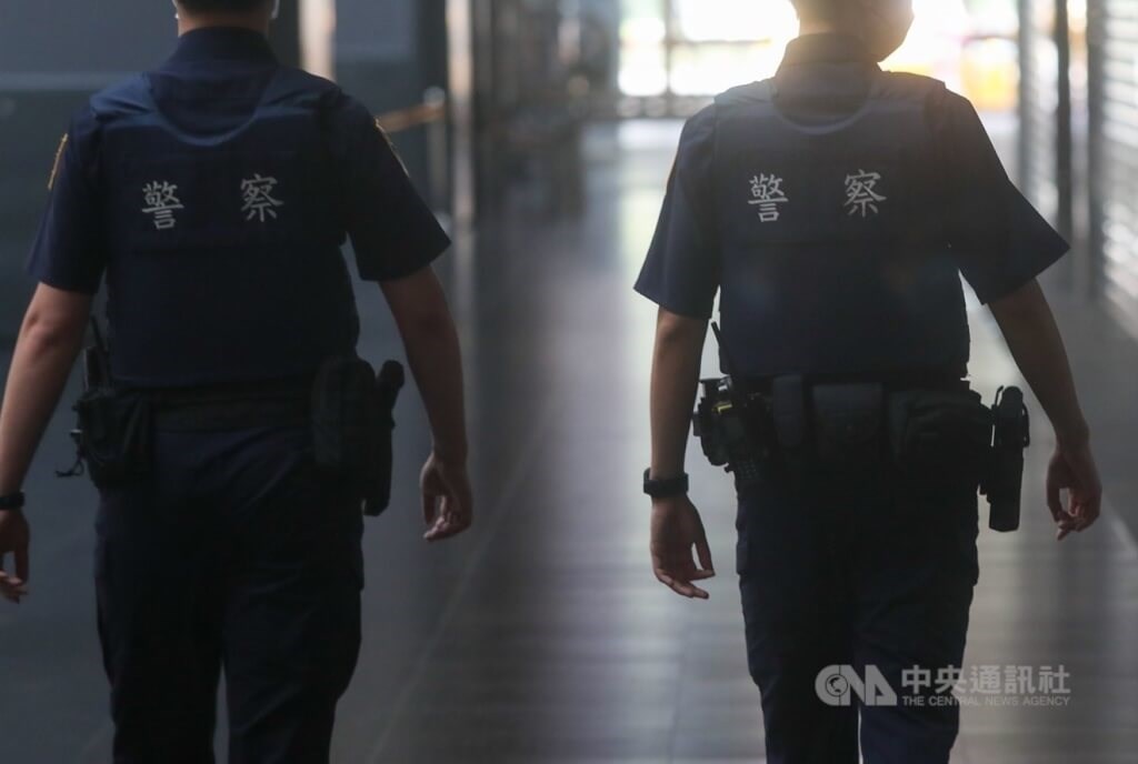 In personnel shuffle, police agency names 1st woman deputy chief ...