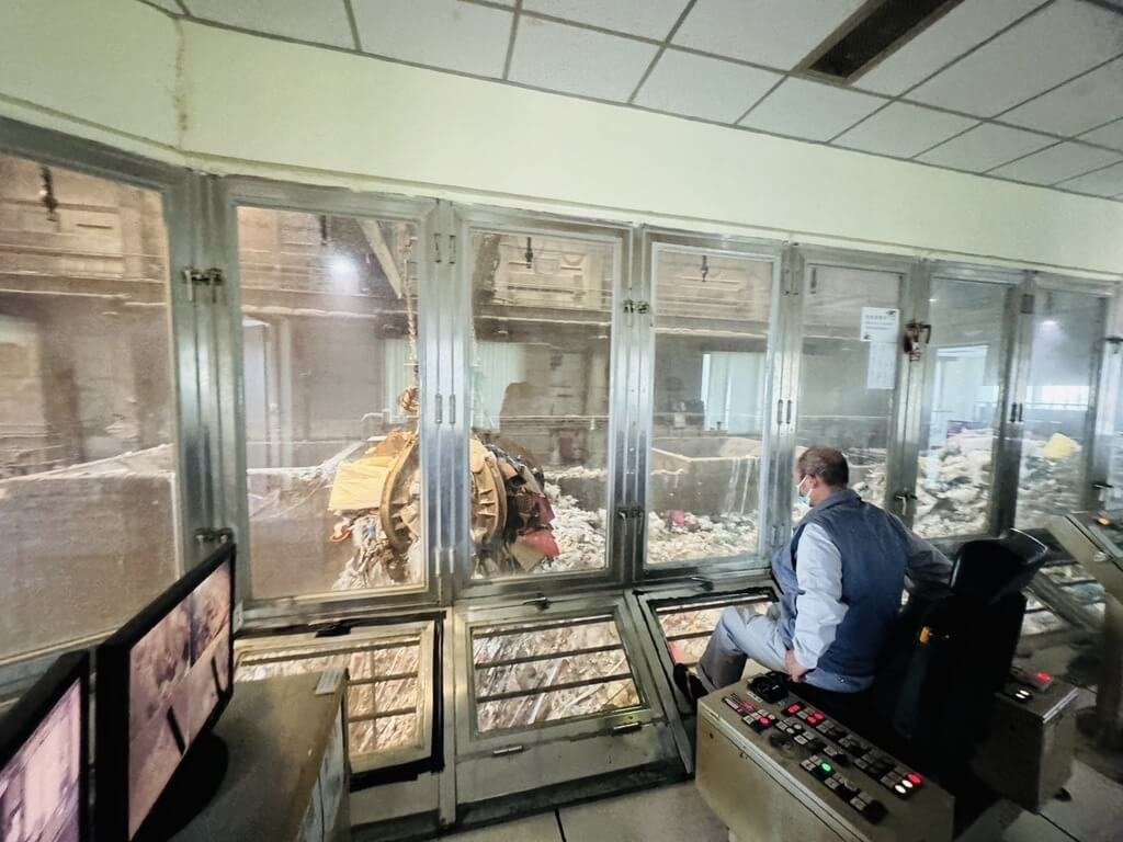 Taichung police incinerate confiscated drugs worth over NT$100 million ...