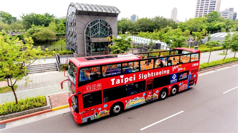 Taipei to offer free sightseeing bus tickets to tourists - Focus Taiwan