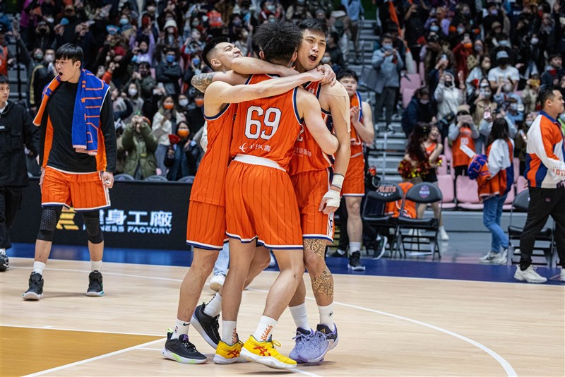 Pilots get revenge, end Braves' eight-game winning streak - Focus Taiwan