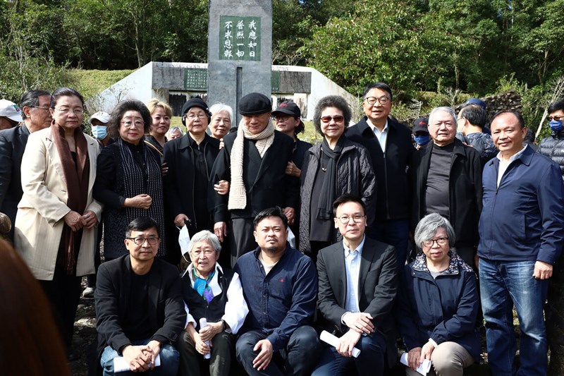 Memorial held for family of Lin I-hsiung killed in unsolved 1980 murder ...