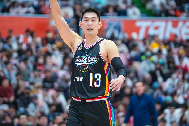 Jeremy Lin sets new benchmark in Taiwan to lead Steelers past Pilots - Focus Taiwan