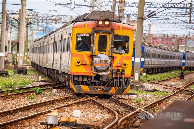 End of an era -- TRA retires three diesel-powered Tze-Chiang trains ...