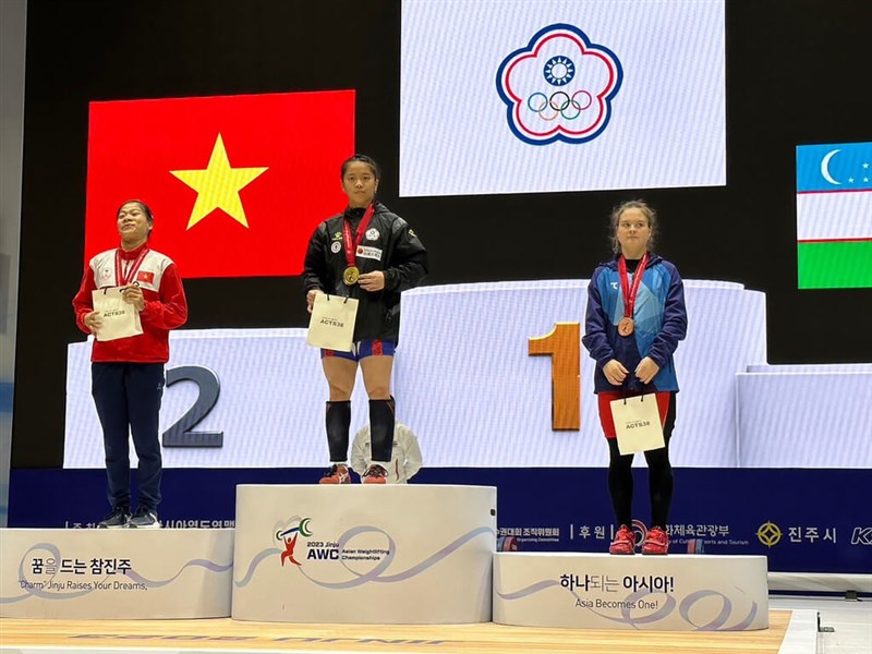 Young Taiwanese scores 3 golds at Asian Weightlifting Championships ...