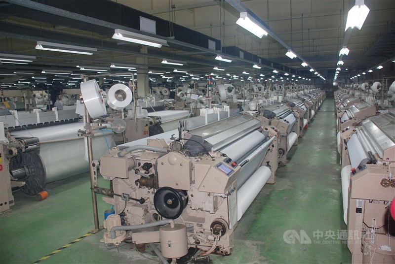 Furloughed workers up as manufacturing sector faces order cut - Focus ...