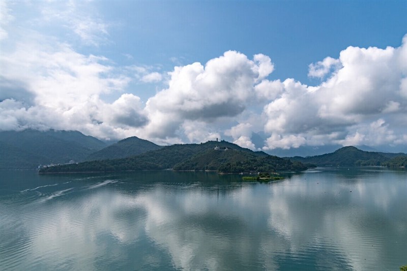 Water agency calls on public to conserve water, amid recent downpours ...