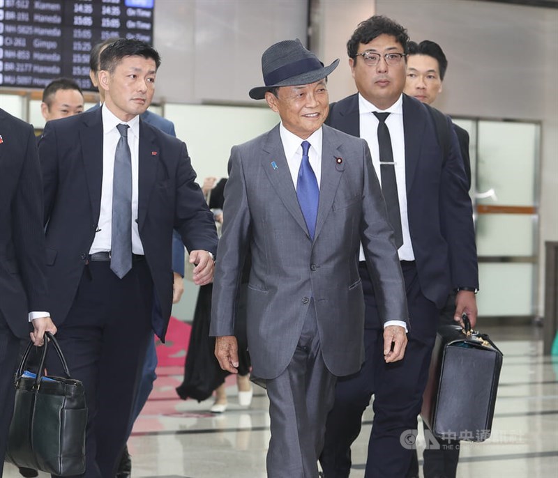 Former Japanese Prime Minister Taro Aso arrives in Taiwan - Focus Taiwan