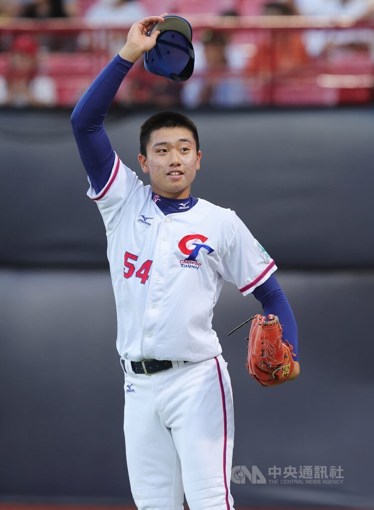 Undefeated Taiwan routs No.1 Japan to face each other again at U-18 ...