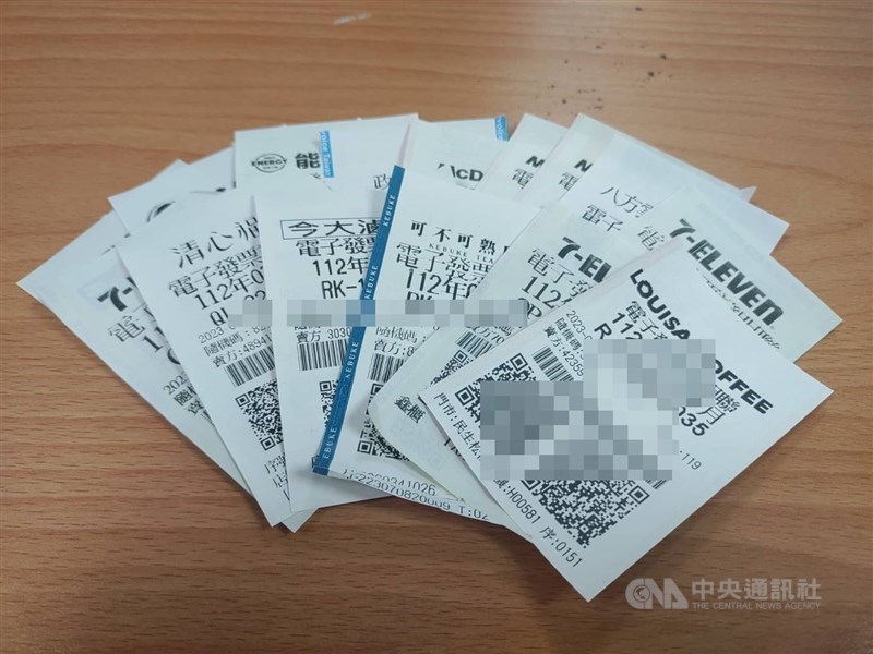 17 receipts win NT$10 million in July-August invoice lottery - Focus Taiwan