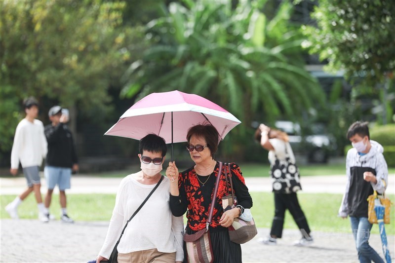 Warmer temperatures forecast for northern Taiwan as seasonal winds ...
