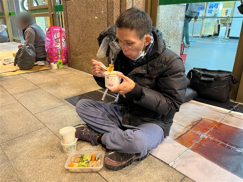 Year-end banquet held for Taipei's homeless community - Focus Taiwan